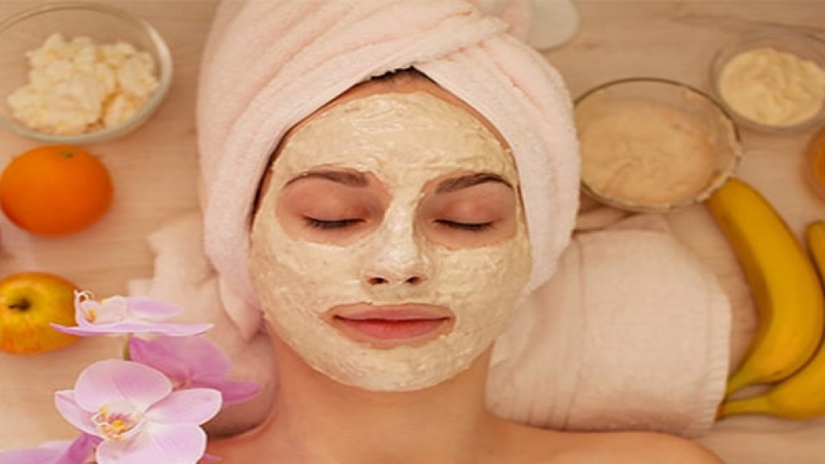 Homemade Banana Botox Face Mask For Glowing Skin : गर्मियों में हेल्दी ...