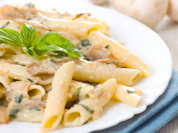 झट से बनाइये एग पास्‍ता | Egg Pasta Recipe In 4 Steps | झट से बनाइये एग ...