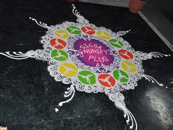 कैसे साफ करें रंगोली? | How To Clean Up A Rangoli? - Hindi Boldsky