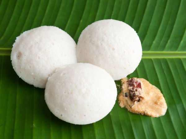 नाश्‍ते में बनाइये टेस्‍टी दही इडली | Dahi Idli Recipe For Breakfast ...