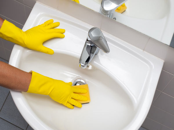 वॉश बेसिन की सफाई करें ऐसे | Tips To Clean Your Wash Basin - Hindi Boldsky