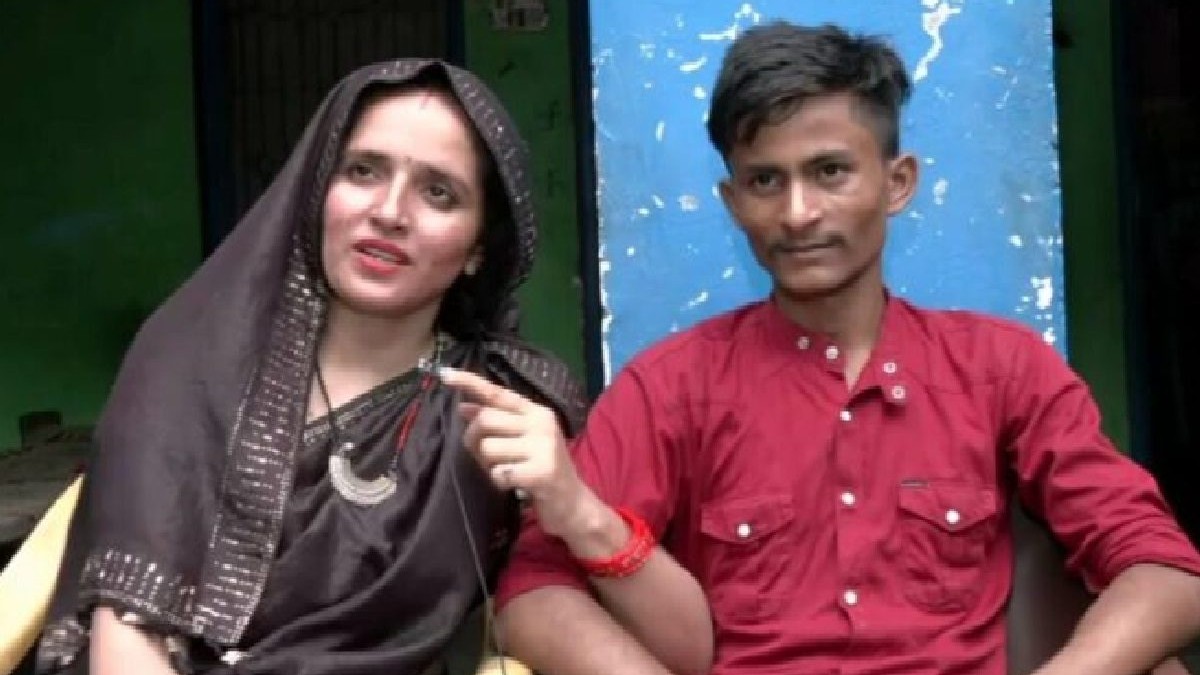 Seema Haider Video: जब पब्लिक के सामने सीमा हैदर को पकड़कर गंदी हरकत करने लगे सचिन, हसीना ने ...