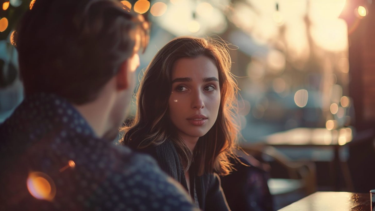 गर्लफ्रेंड कितनी भी हो नाराज, खुश करने के लिए ये 8 तरीके आएंगे आपके काम ...